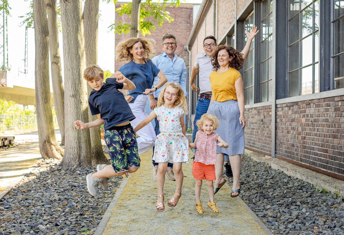135 tolle Familienfoto Ideen für dein Familienshooting
